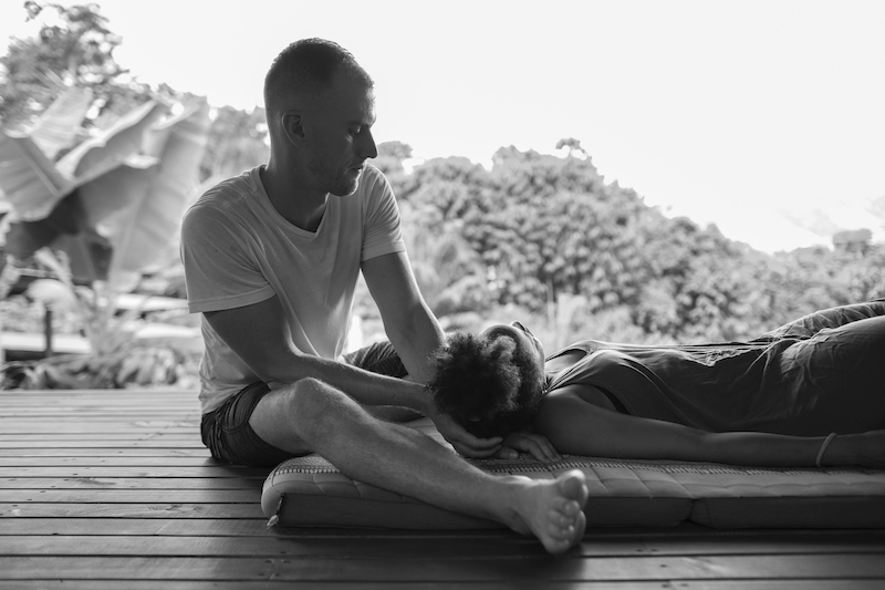 The Best Way to Practice Thai Massage - NAVINA